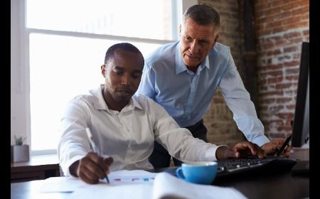 The Value of Mentoring in the Workplace - Amazing Workplace